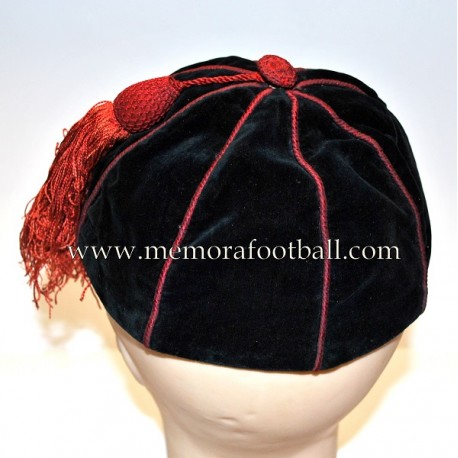 1889-1891 Victorian velvet black and red sports cap