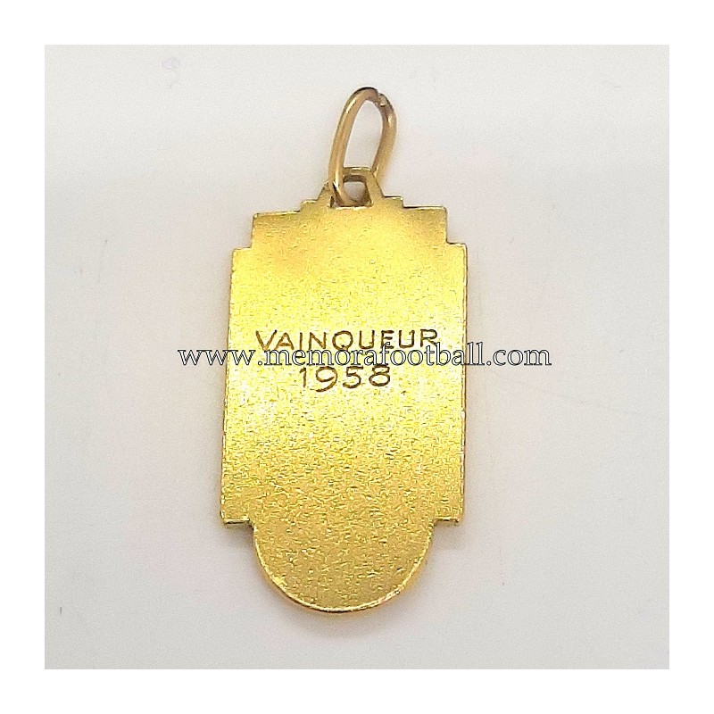 JOSEITO Real Madrid CF Continental gold and enamel 1958 European Cup ...